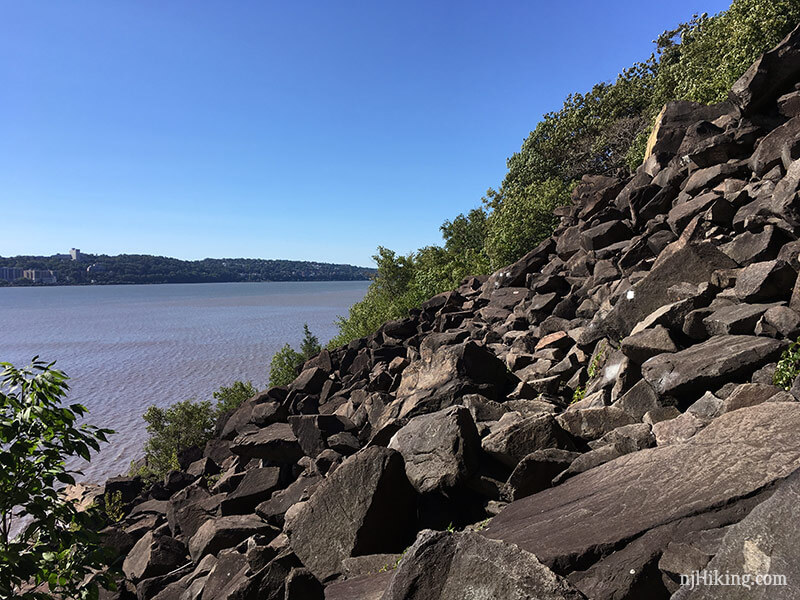 The Giant Stairs – Palisades | njHiking.com