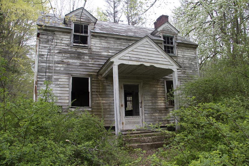 Millbrook Village and Van Campens Glen | njHiking.com