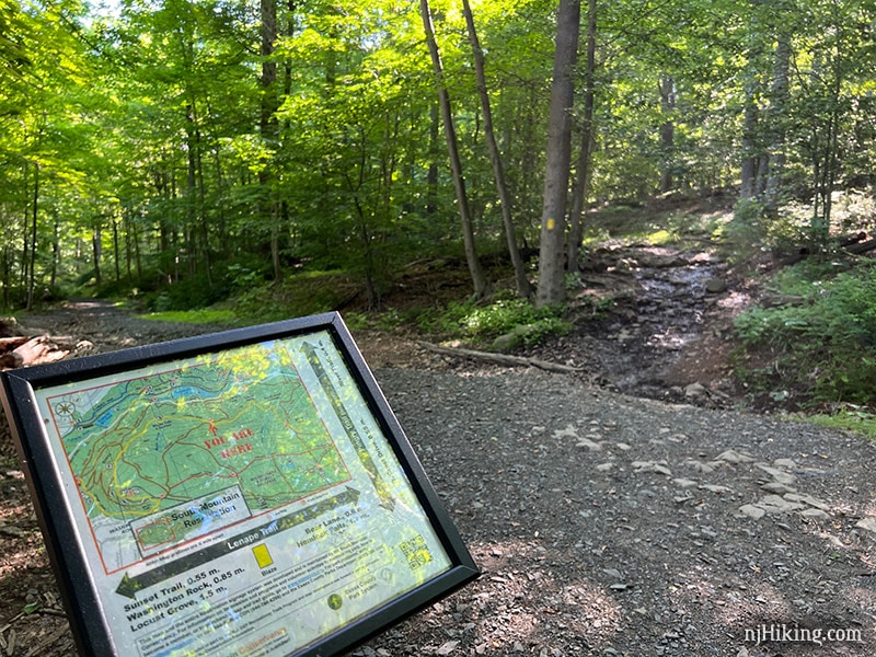 South Mountain Reservation – Hemlock Falls | njHiking.com
